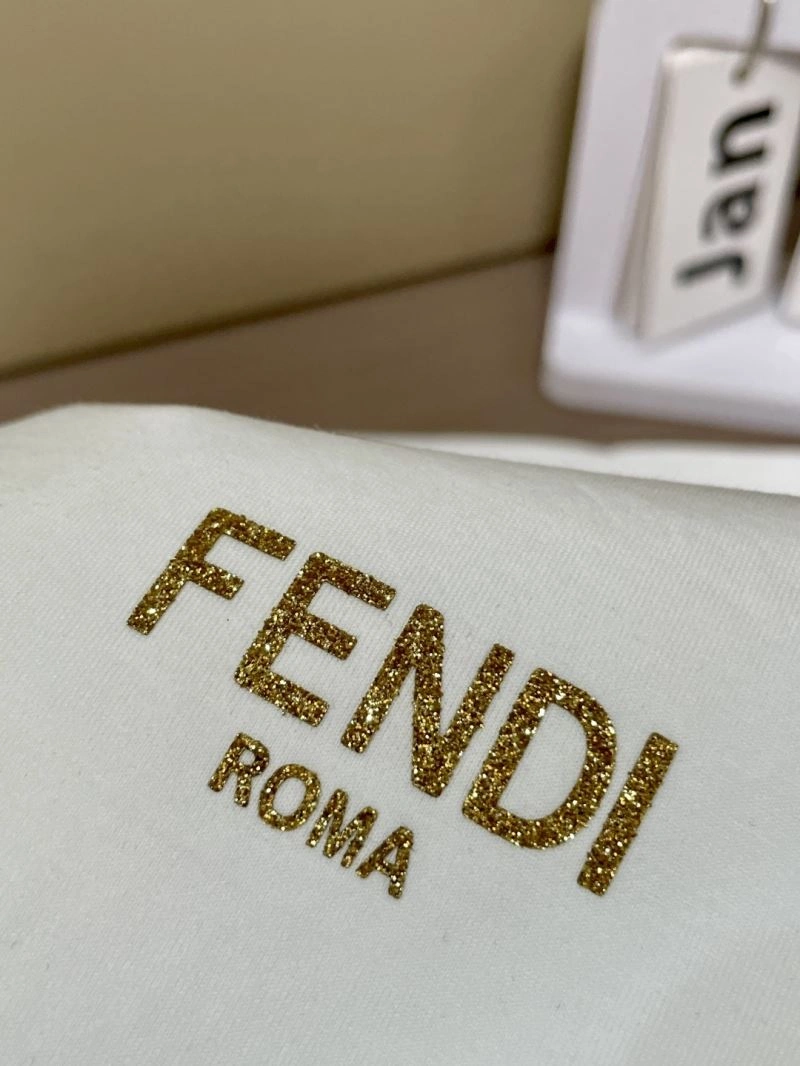 Low-cost Fendi T-Shirts