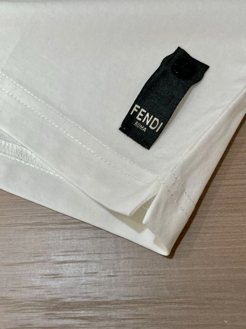 Low-cost Fendi T-Shirts