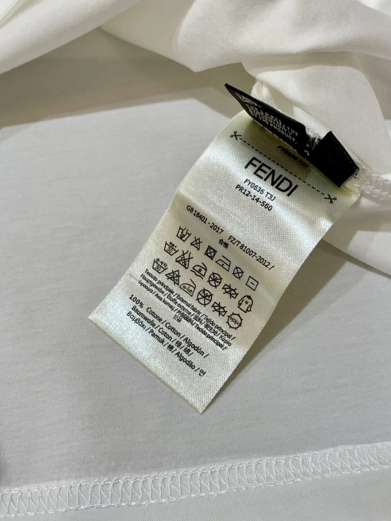 Low-cost Fendi T-Shirts