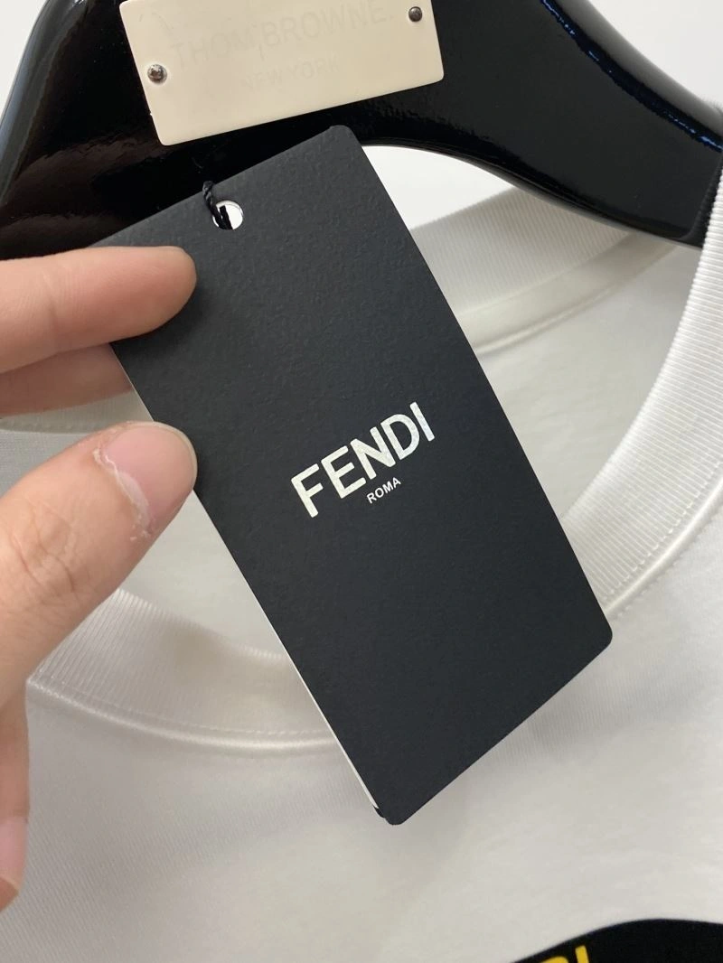Accurate model Fendi T-Shirts