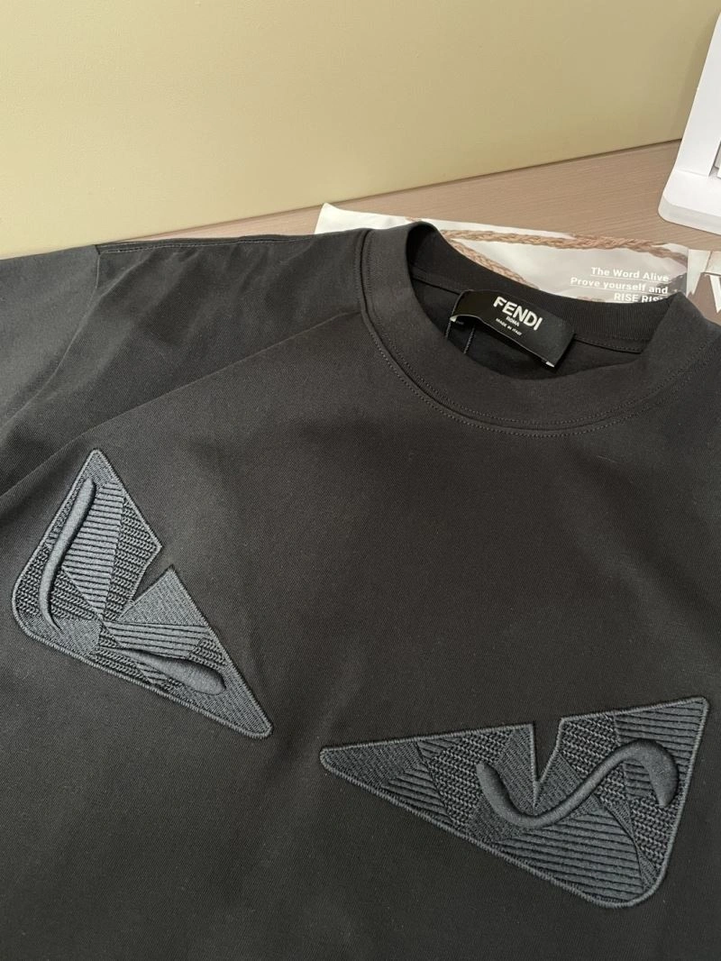 Top mirror Fendi T-Shirts