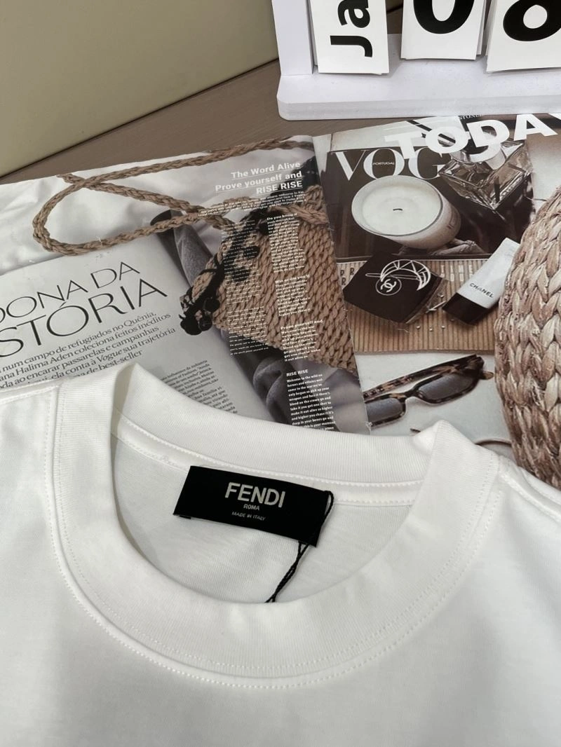 Top mirror Fendi T-Shirts