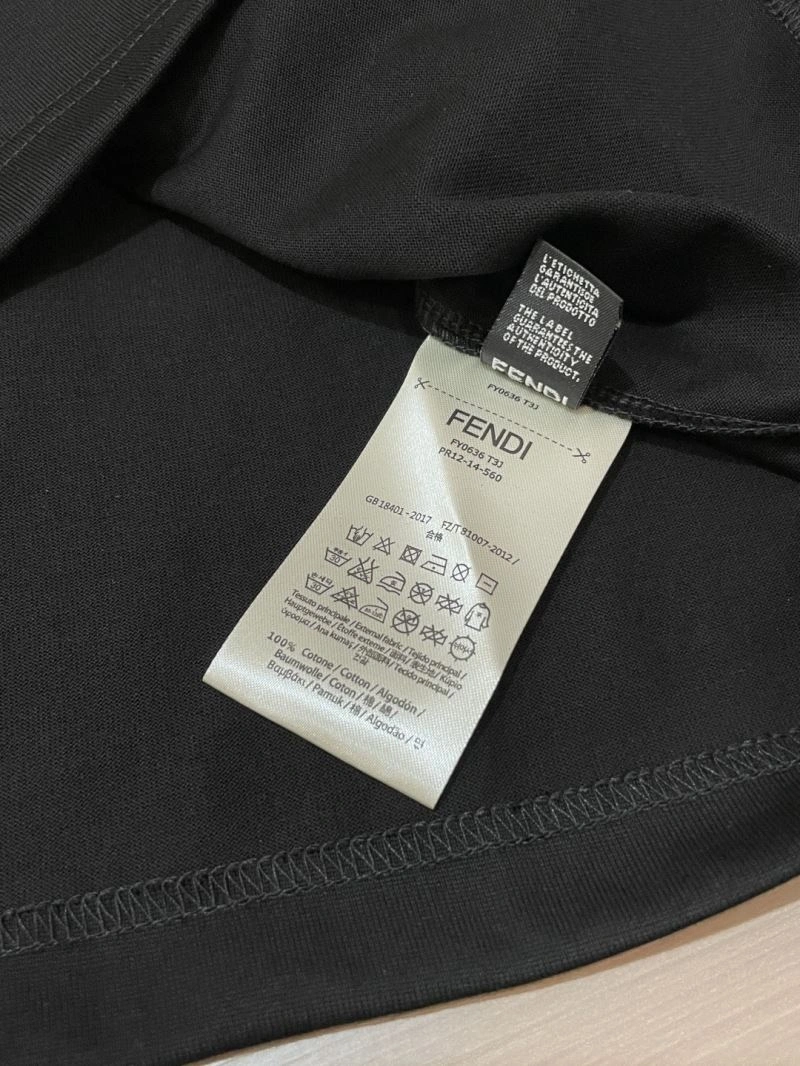 Low-cost Fendi T-Shirts