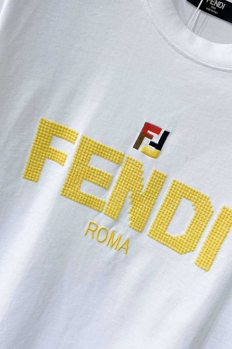 Accurate model Fendi T-Shirts