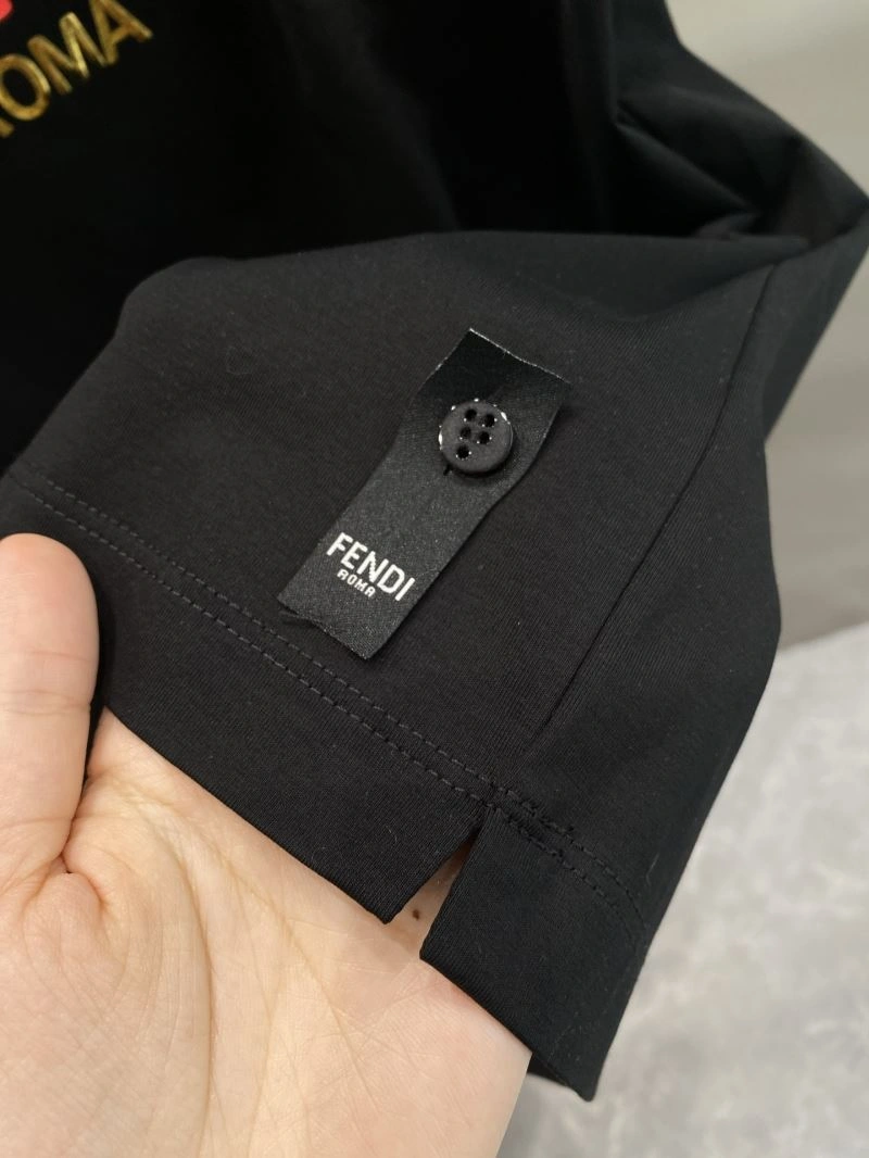 Accurate model Fendi T-Shirts