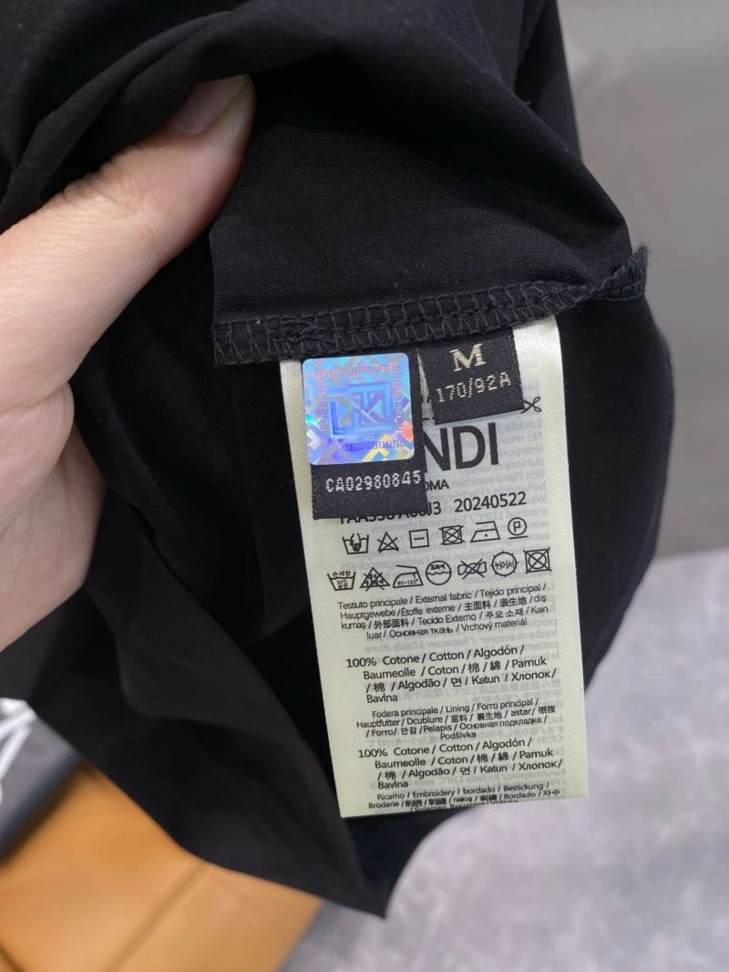 Accurate model Fendi T-Shirts