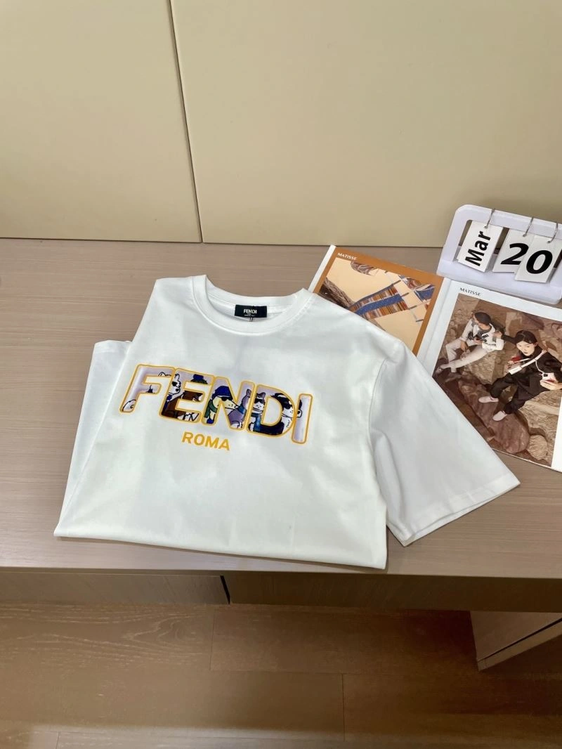 Low-cost Fendi T-Shirts