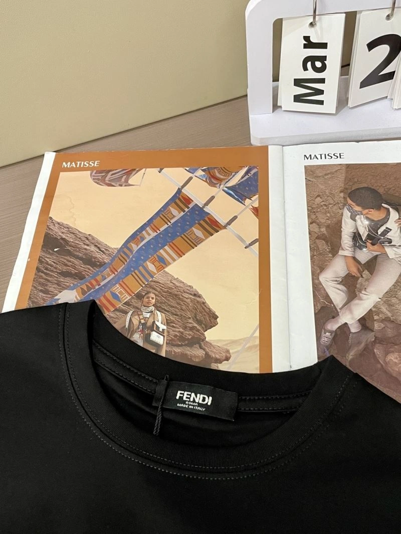 Low-cost Fendi T-Shirts