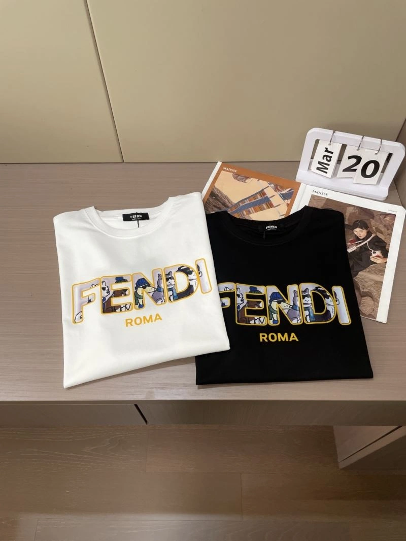 Low-cost Fendi T-Shirts