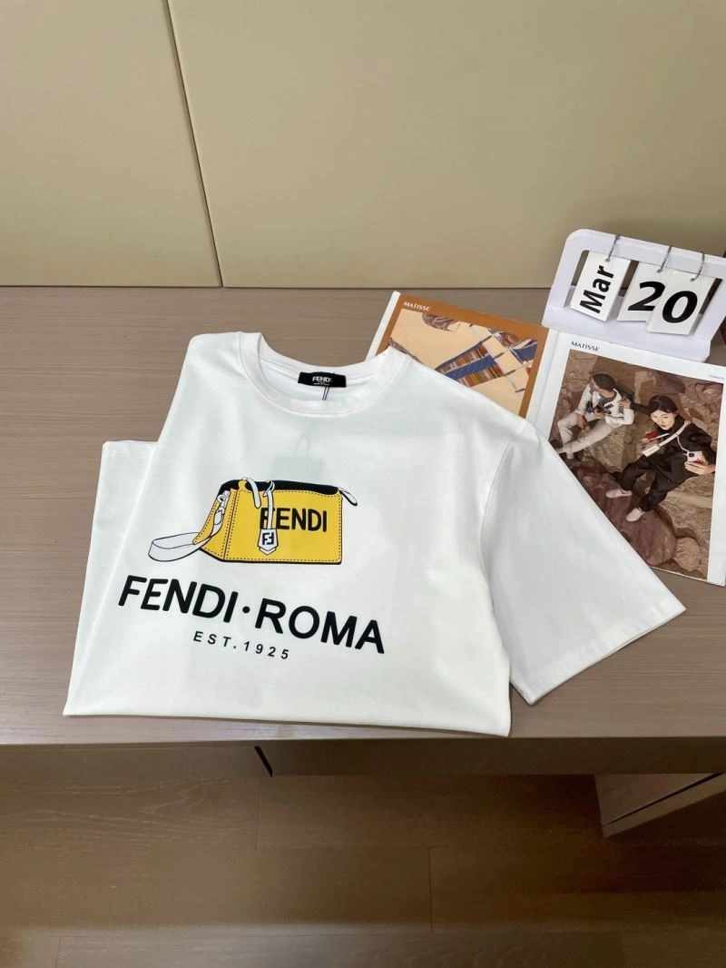 Top match Fendi T-Shirts