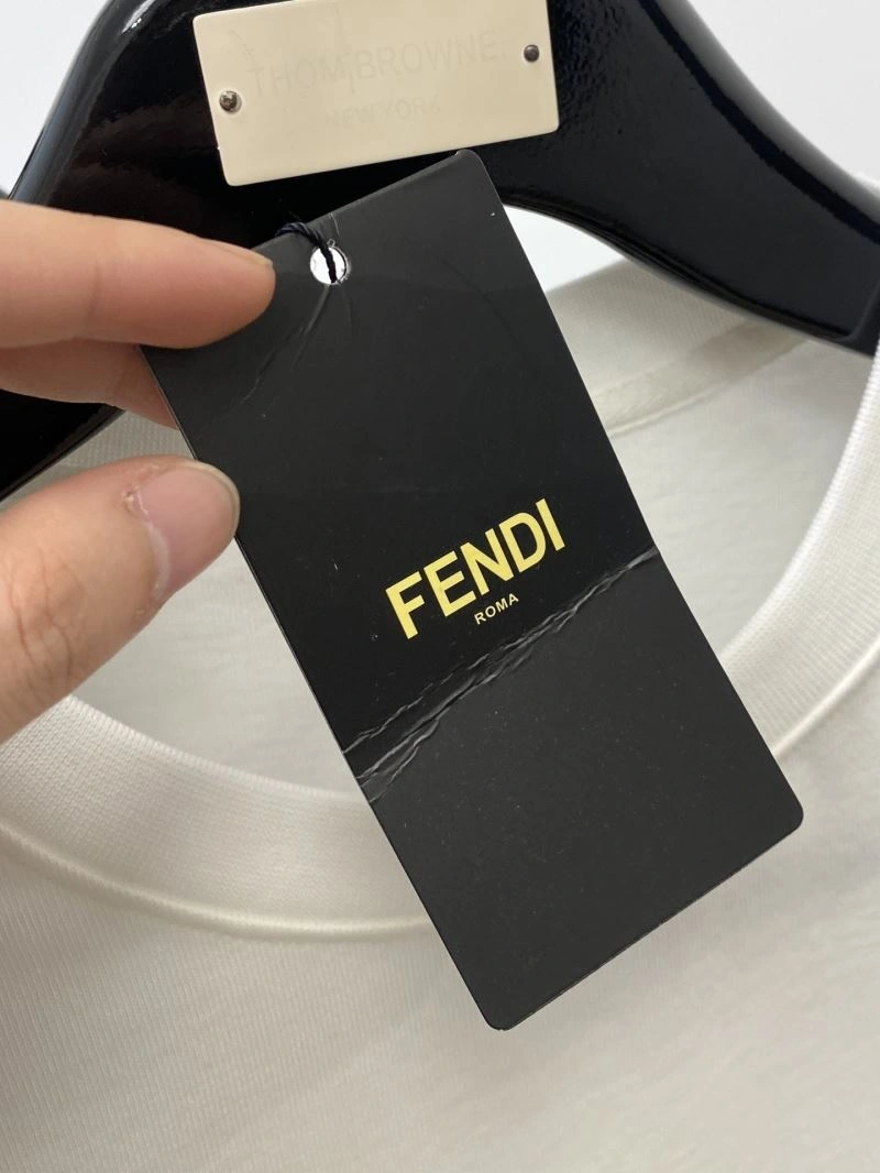 Top match Fendi T-Shirts