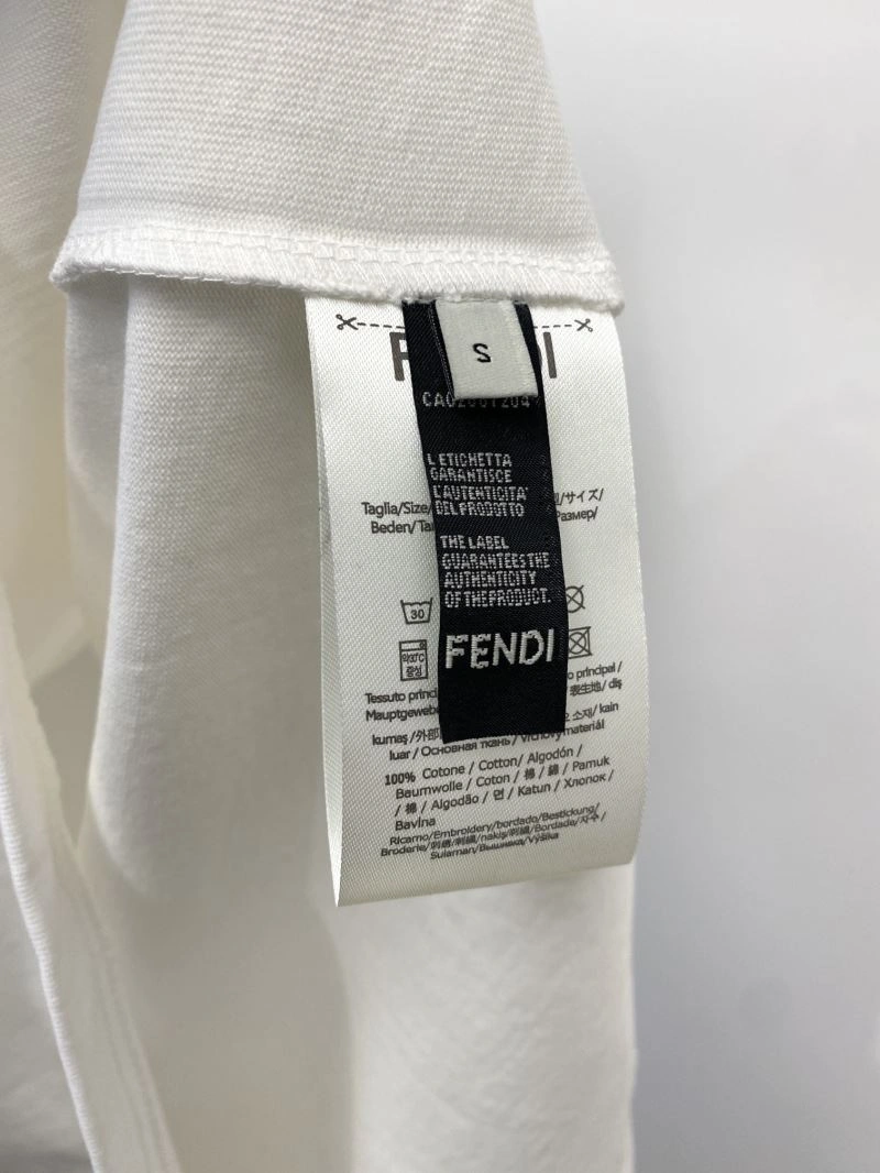 Top match Fendi T-Shirts