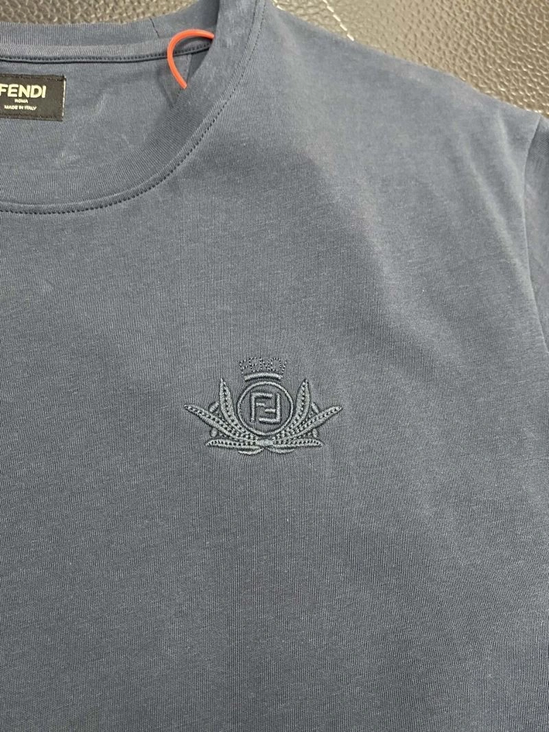 Low-cost Fendi T-Shirts