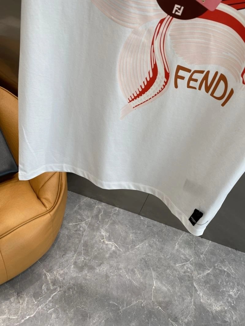 Low-cost Fendi T-Shirts