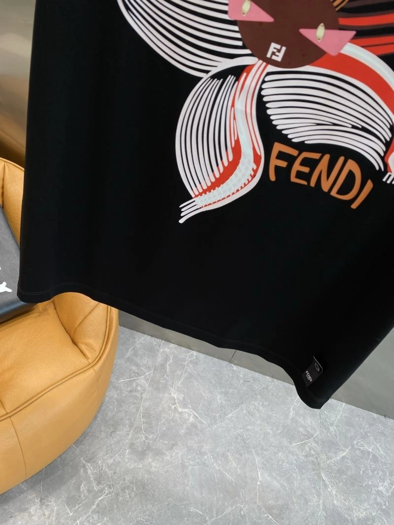 Bargain Fendi T-Shirts