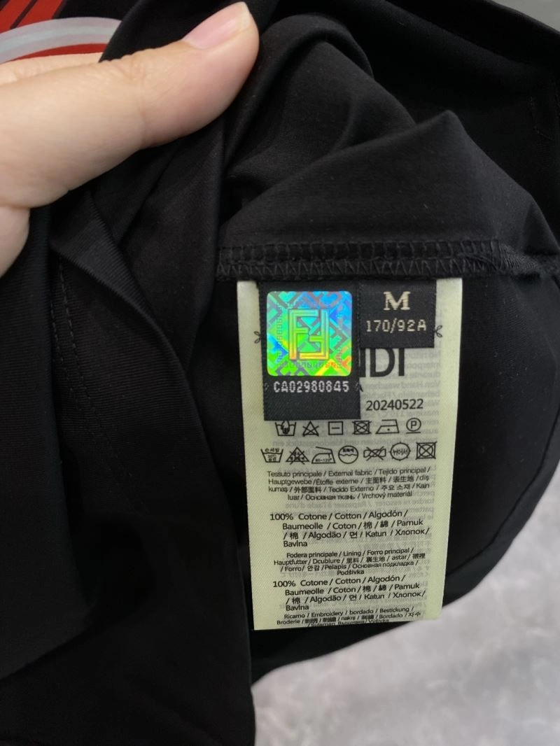 Bargain Fendi T-Shirts