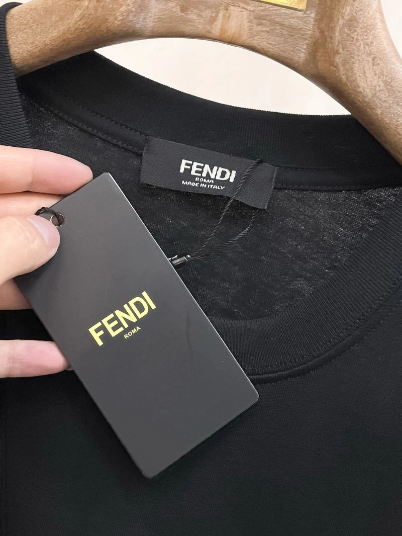 Top mirror Fendi T-Shirts