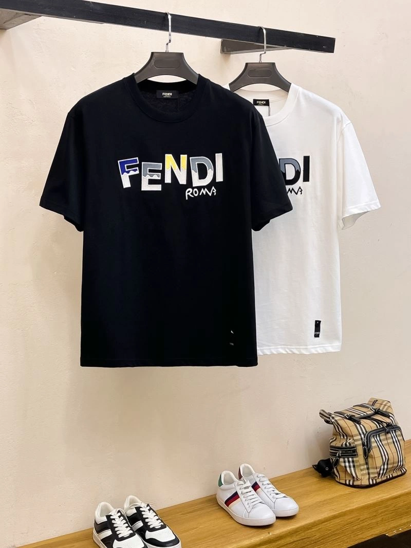 Top mirror Fendi T-Shirts