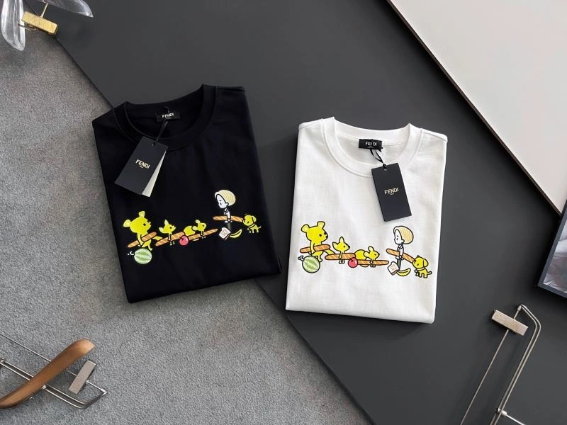 Low-cost Fendi T-Shirts