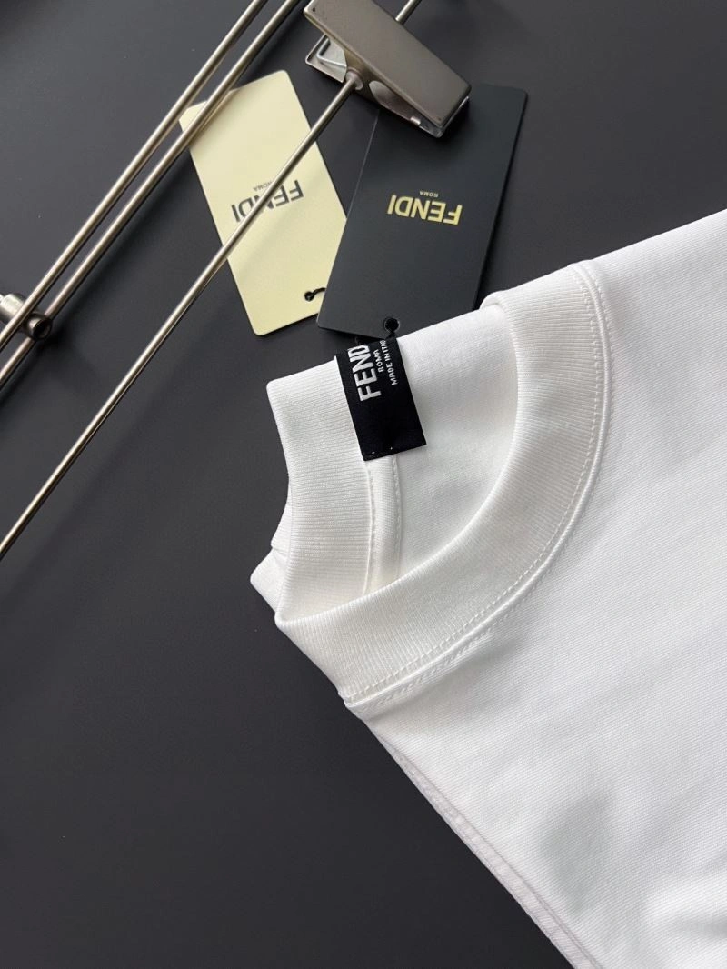Low-cost Fendi T-Shirts