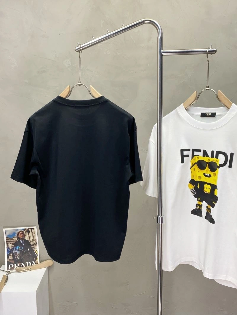 Top match Fendi T-Shirts