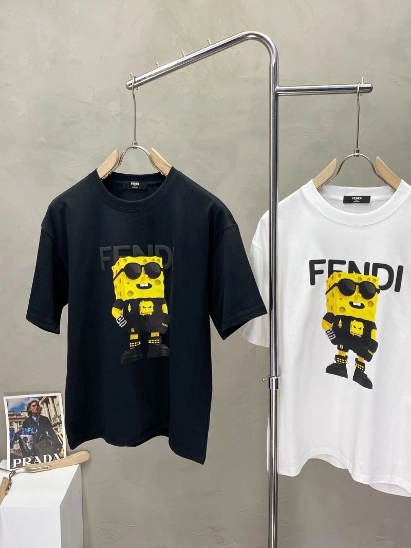 Top match Fendi T-Shirts