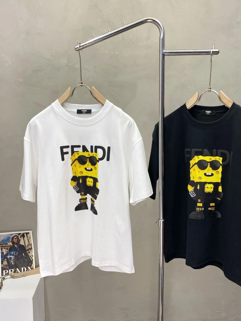 Top match Fendi T-Shirts
