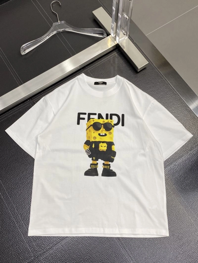 Top match Fendi T-Shirts