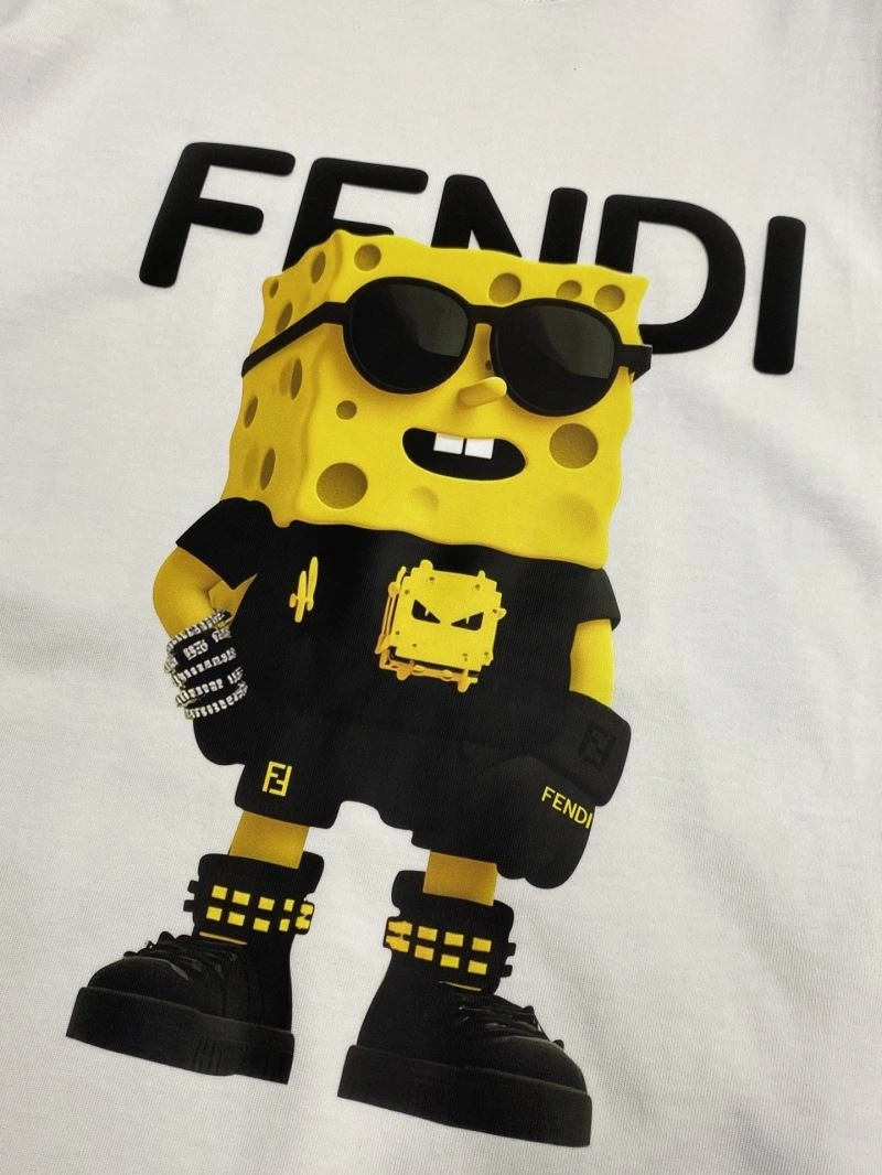 Top match Fendi T-Shirts