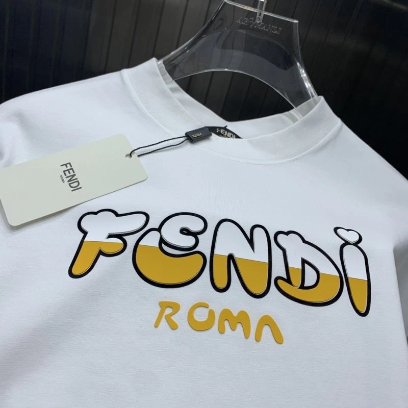 Top mirror Fendi T-Shirts
