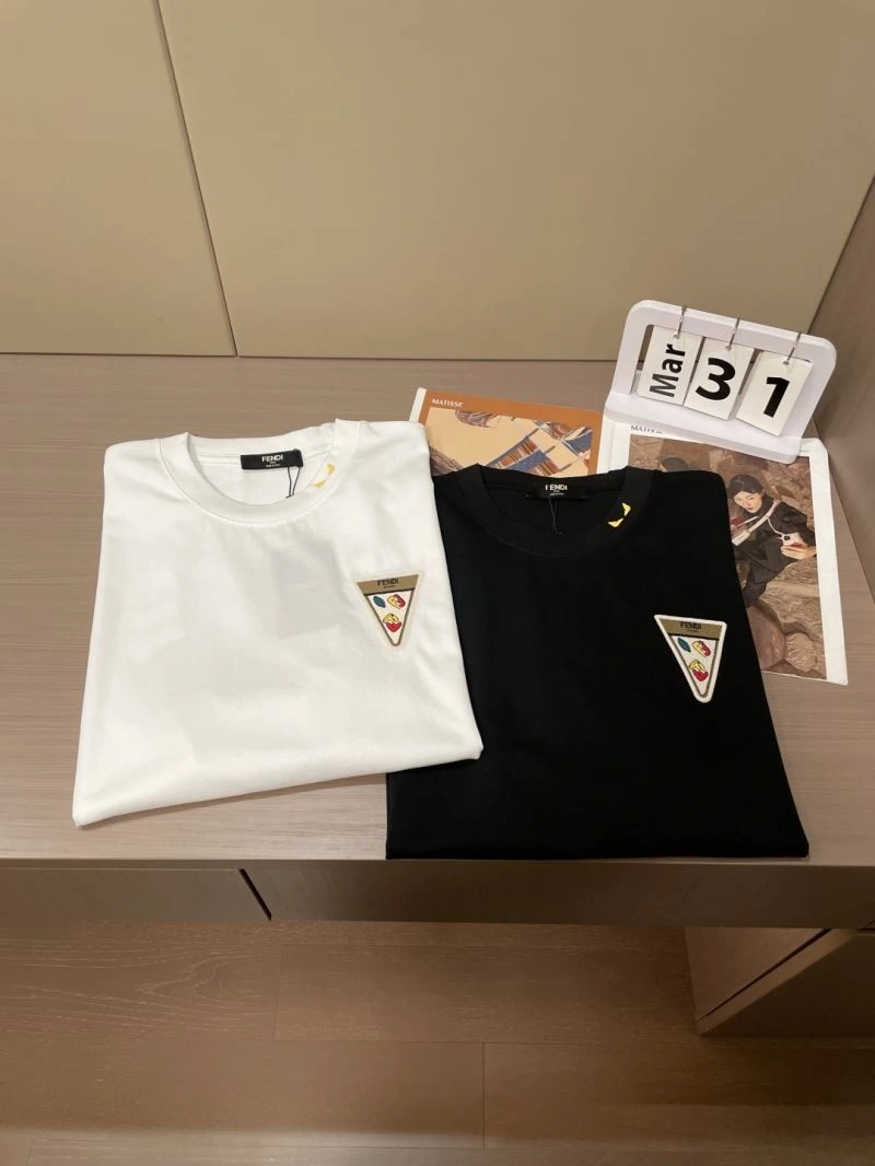 Top mirror Fendi T-Shirts