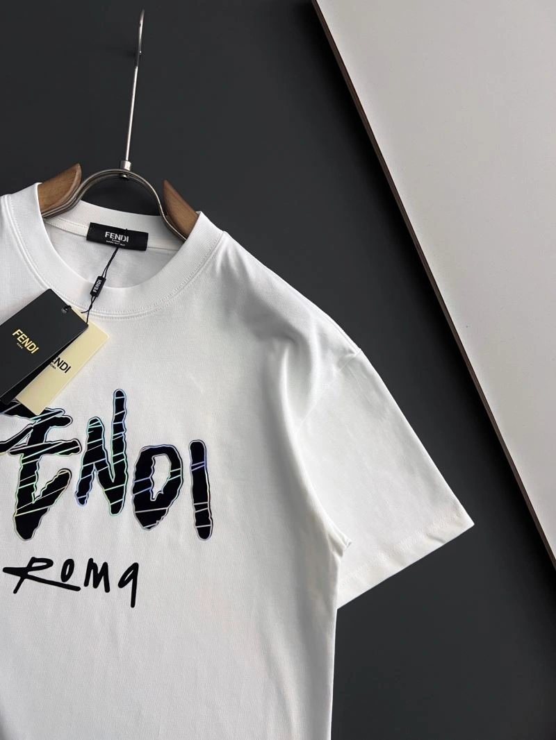 Top match Fendi T-Shirts