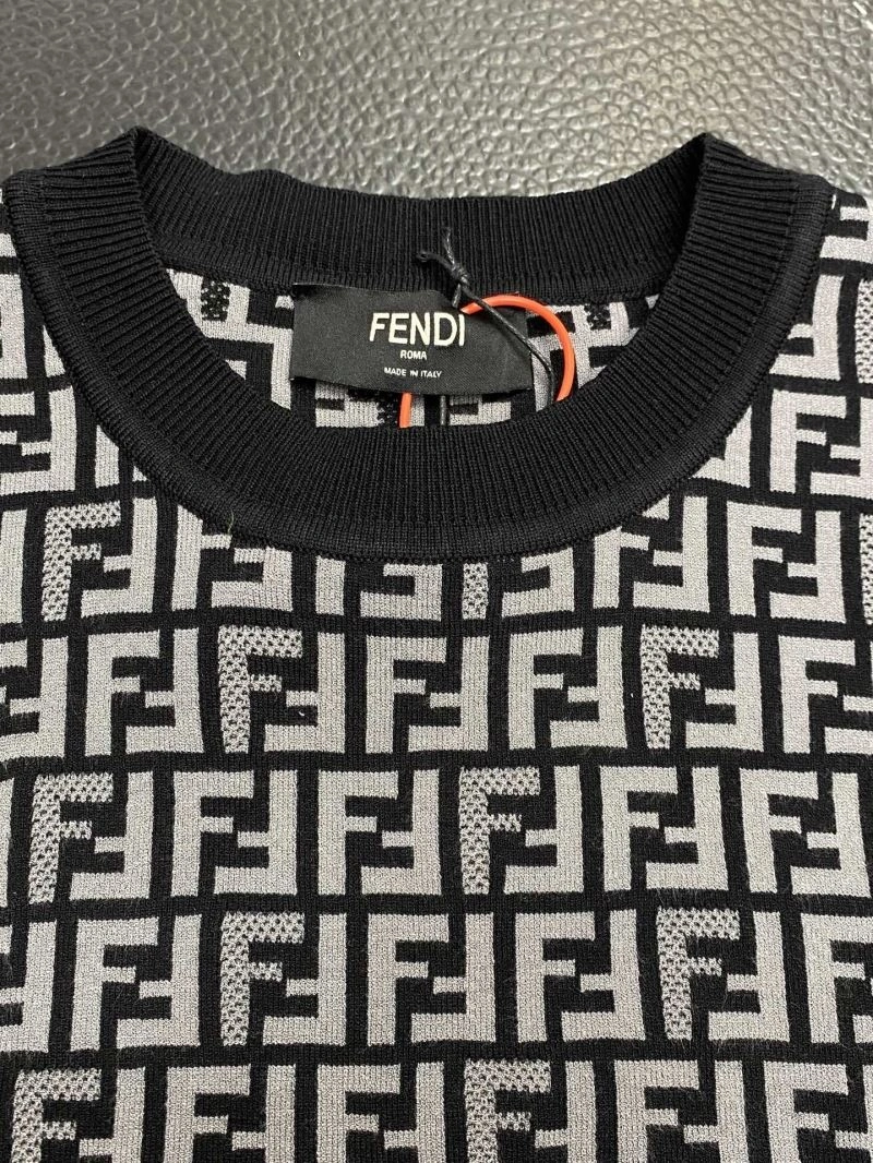 Top mirror Fendi T-Shirts
