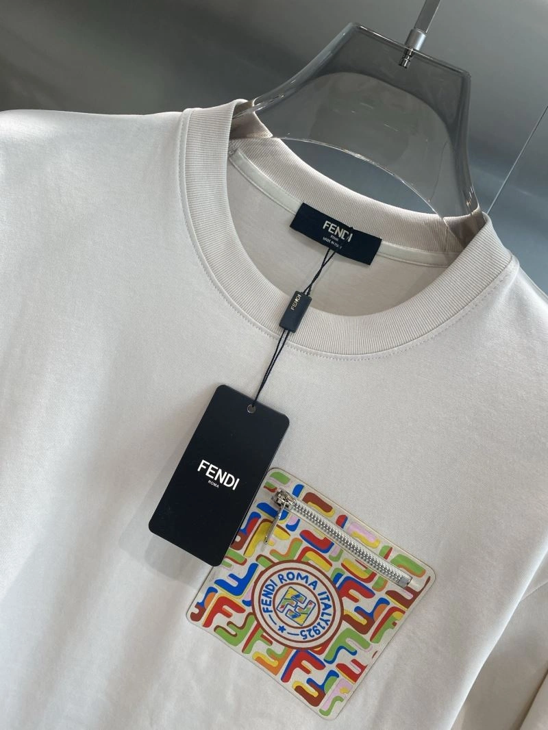 Accurate model Fendi T-Shirts