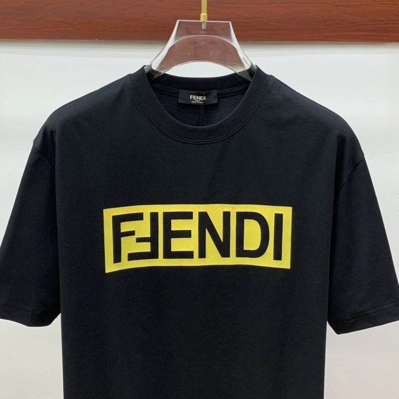 Top mirror Fendi T-Shirts