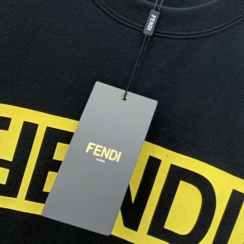 Top mirror Fendi T-Shirts