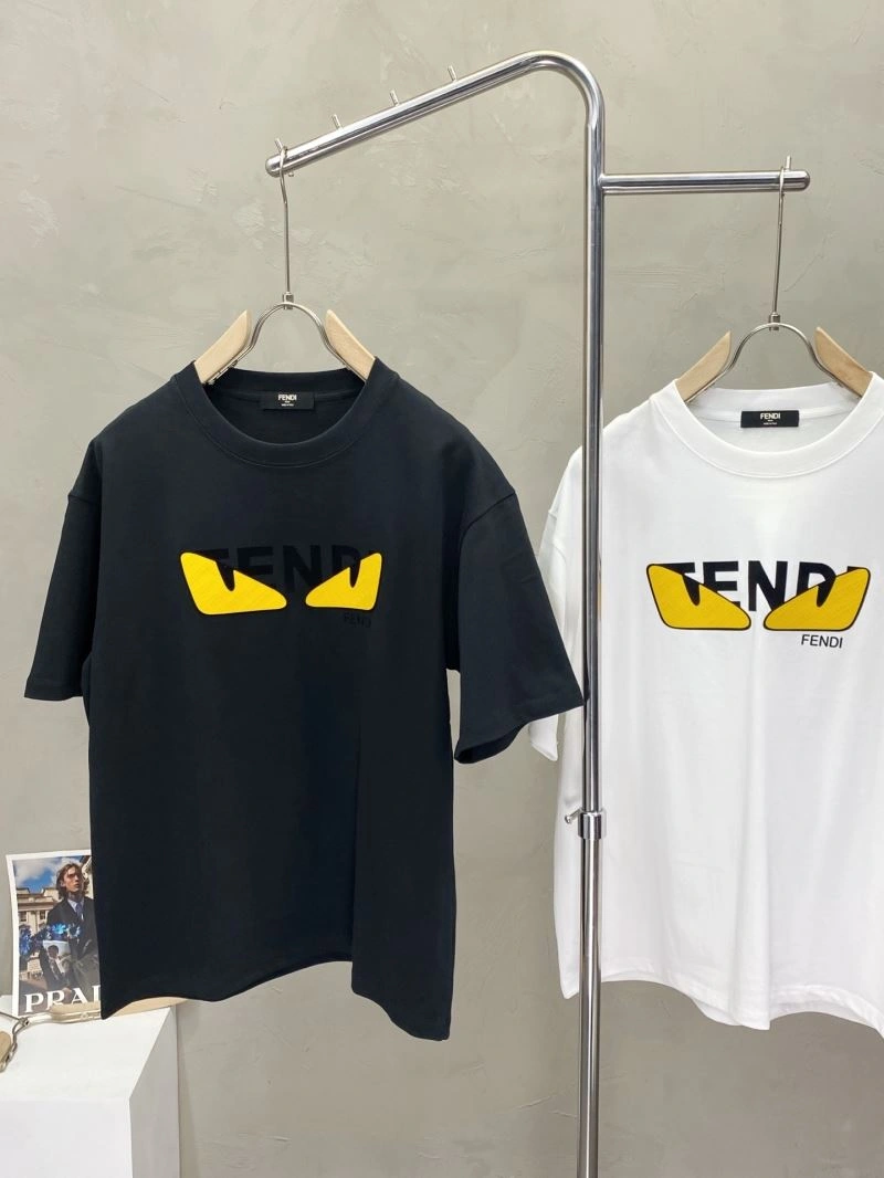 Accurate model Fendi T-Shirts