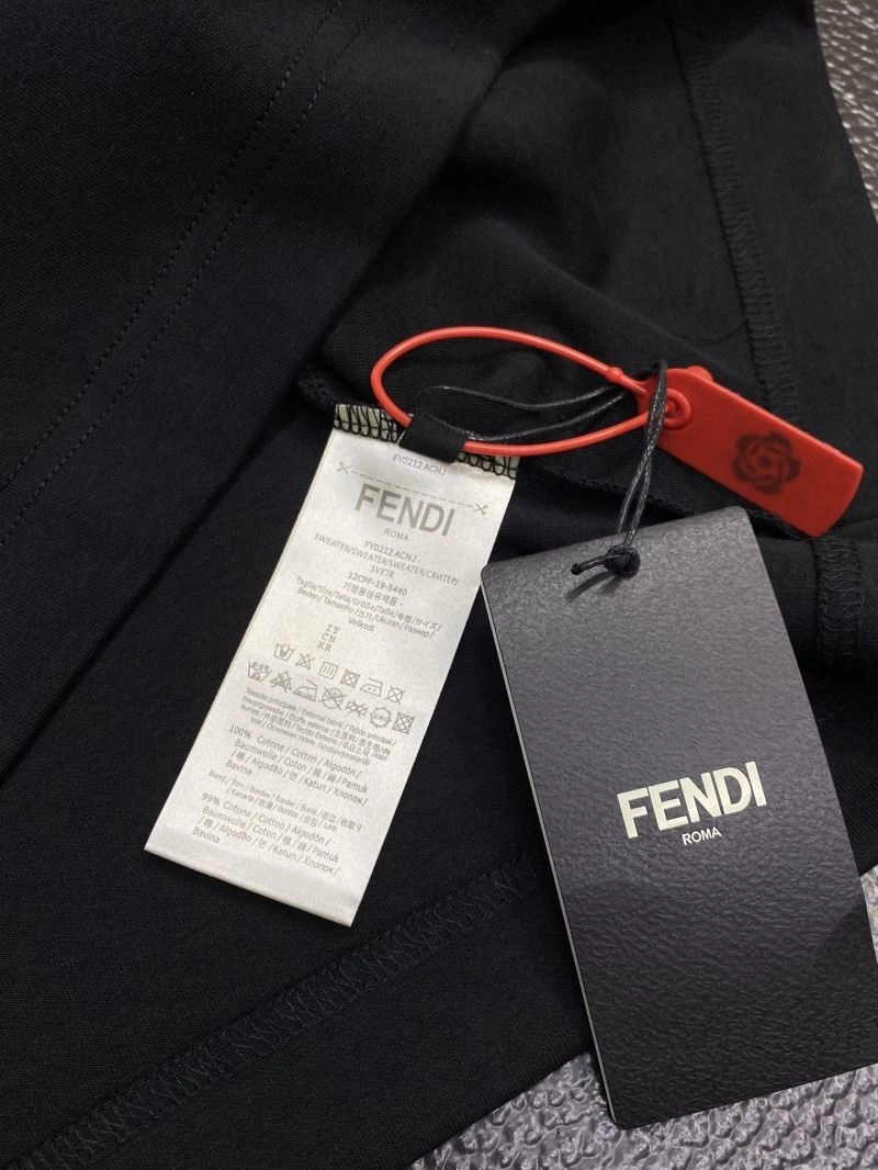 Accurate model Fendi T-Shirts