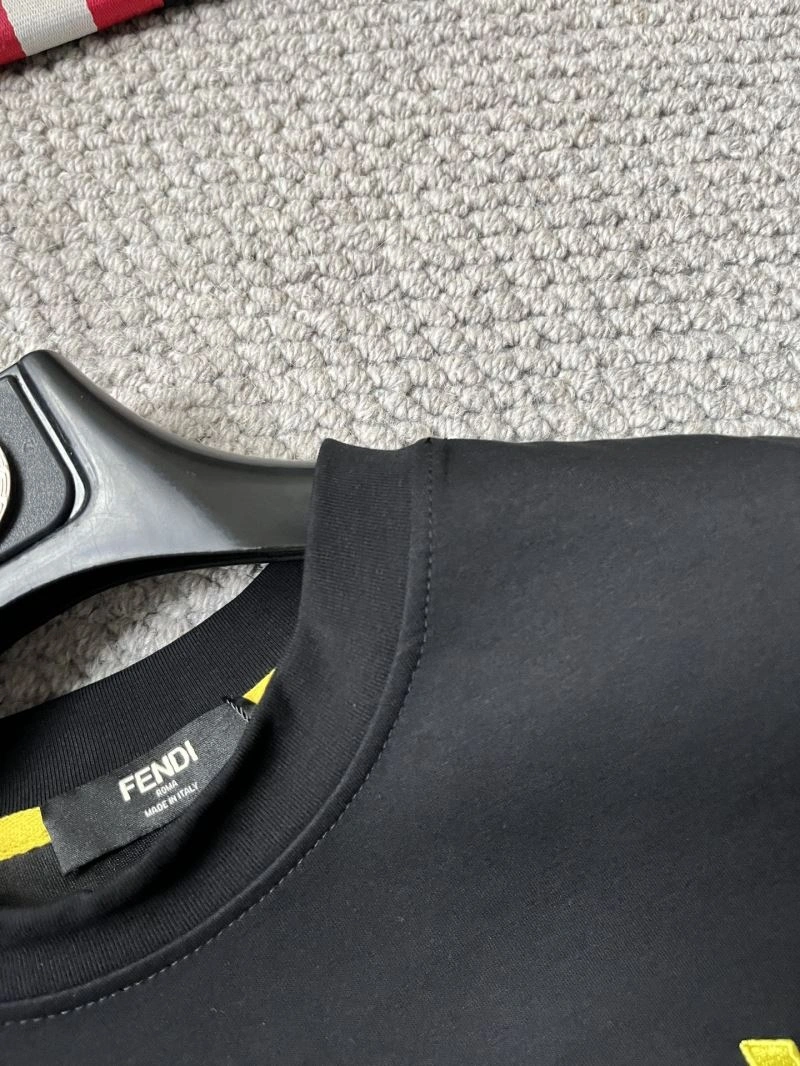 Accurate model Fendi T-Shirts