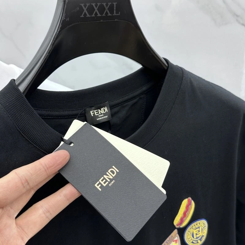 Top mirror Fendi T-Shirts
