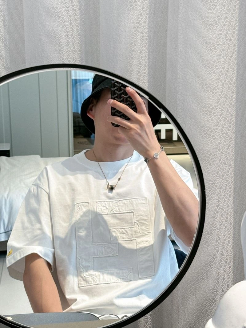 Factory-made Fendi T-Shirts