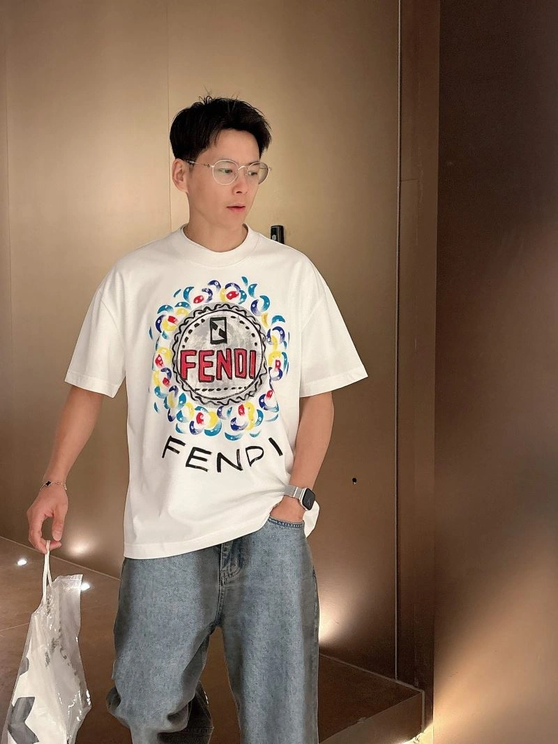 Bargain Fendi T-Shirts