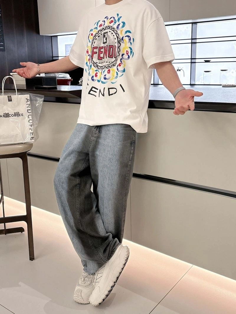 Bargain Fendi T-Shirts