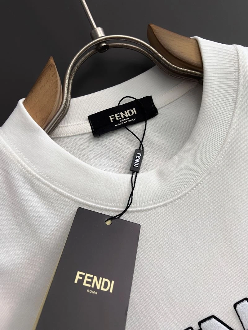 Top mirror Fendi T-Shirts