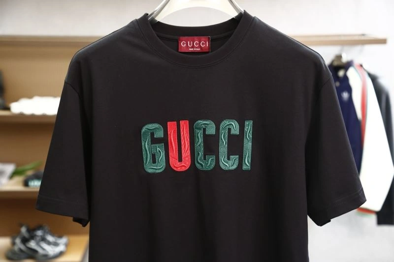Cut-rate Fendi T-Shirts
