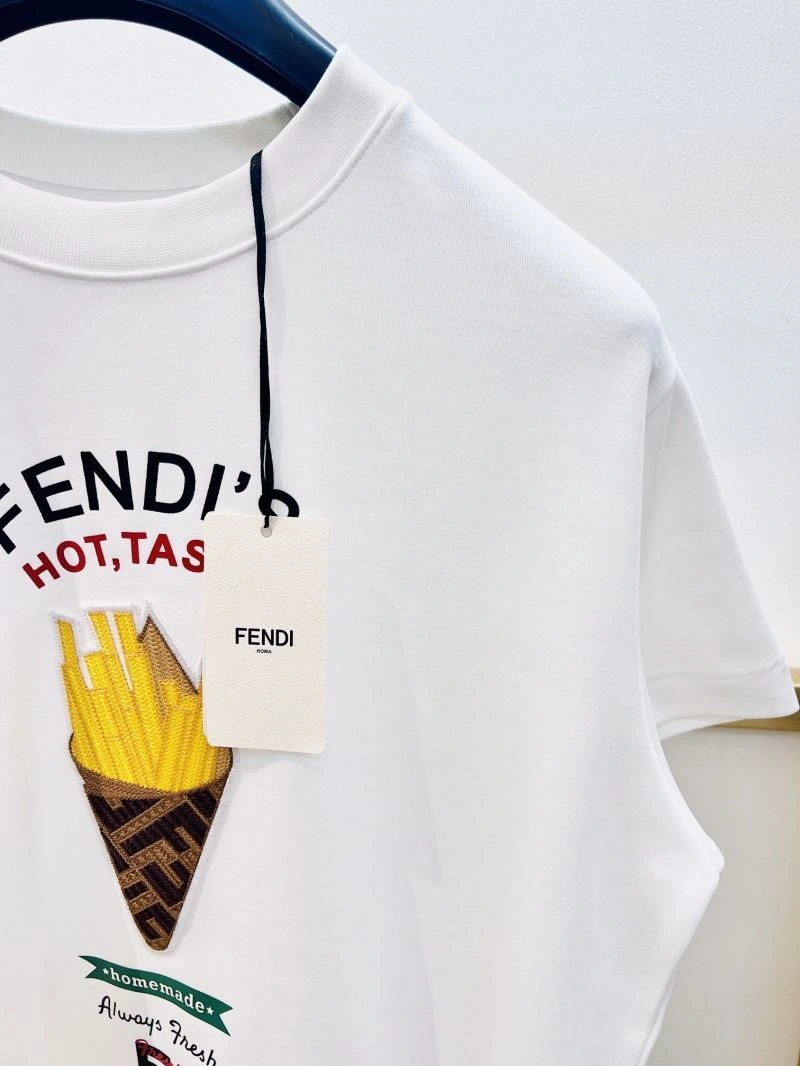 Accurate model Fendi T-Shirts