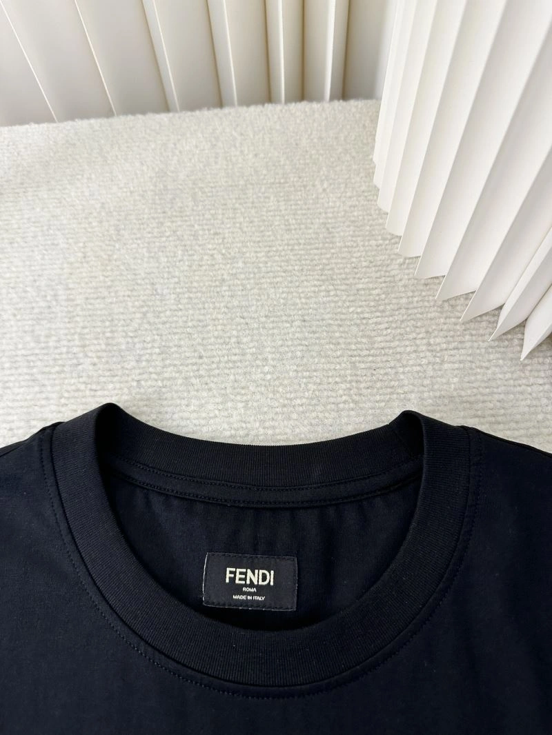 Top match Fendi T-Shirts