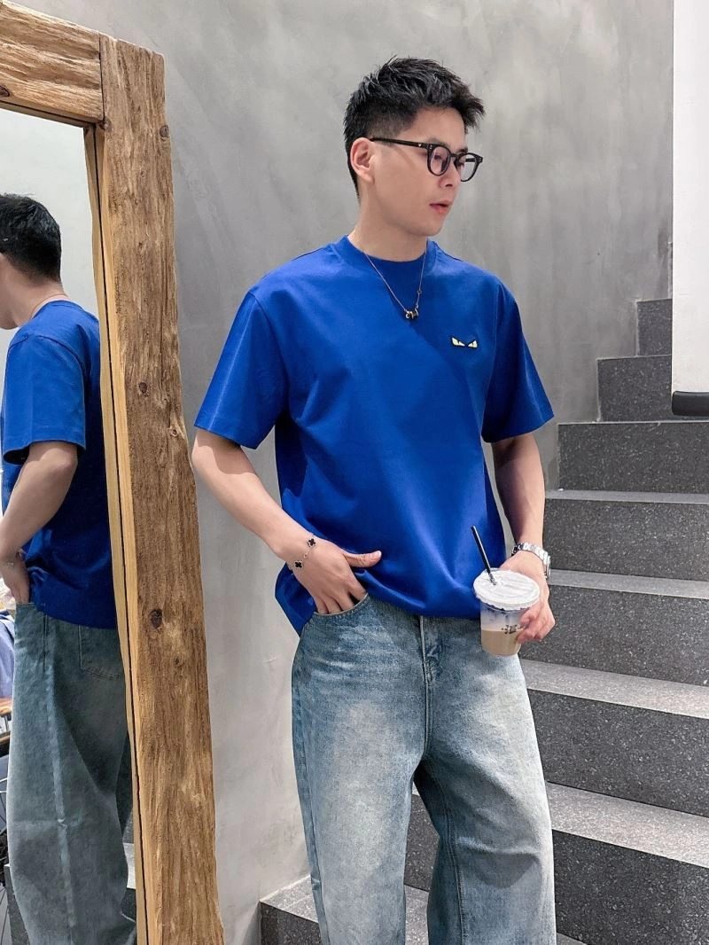 Bargain Fendi T-Shirts