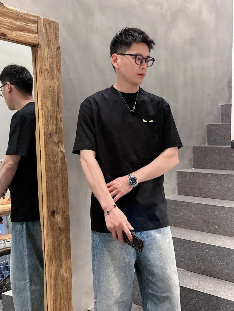 Low-cost Fendi T-Shirts