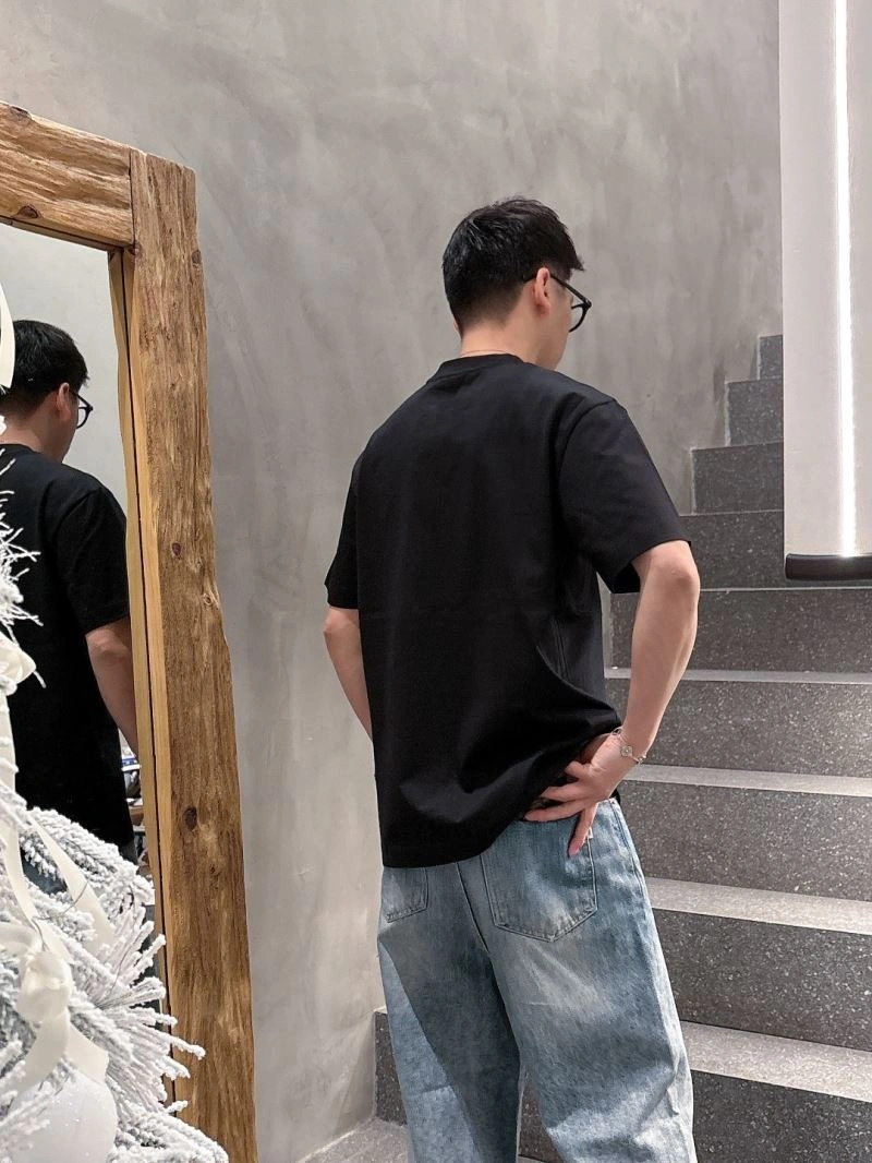 Low-cost Fendi T-Shirts